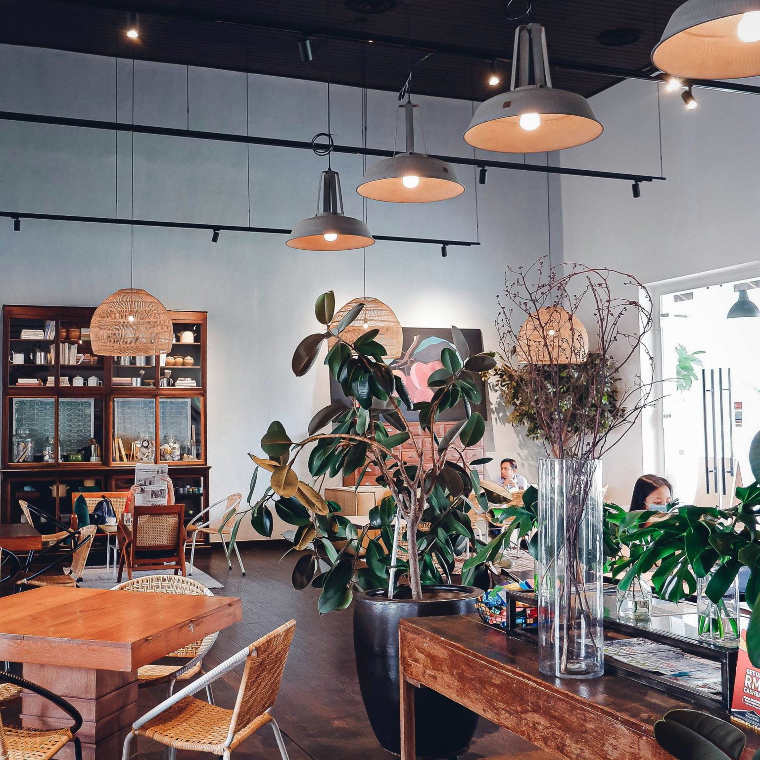 13 Cafes & Restaurants In Kuching With Interesting Decor & Food