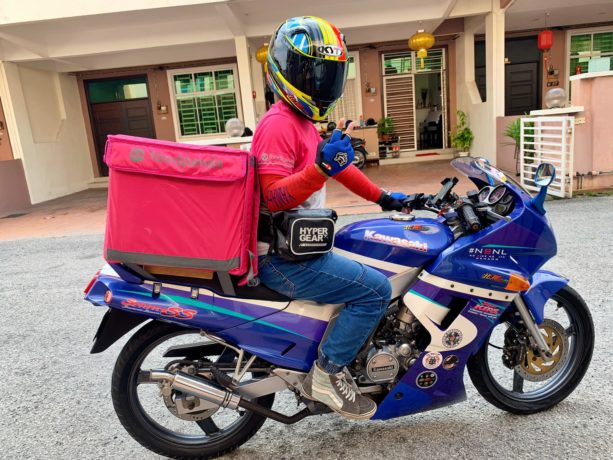 Foodpanda Rider Earns A Salary Of Over RM18,000 In Just 2 Months
