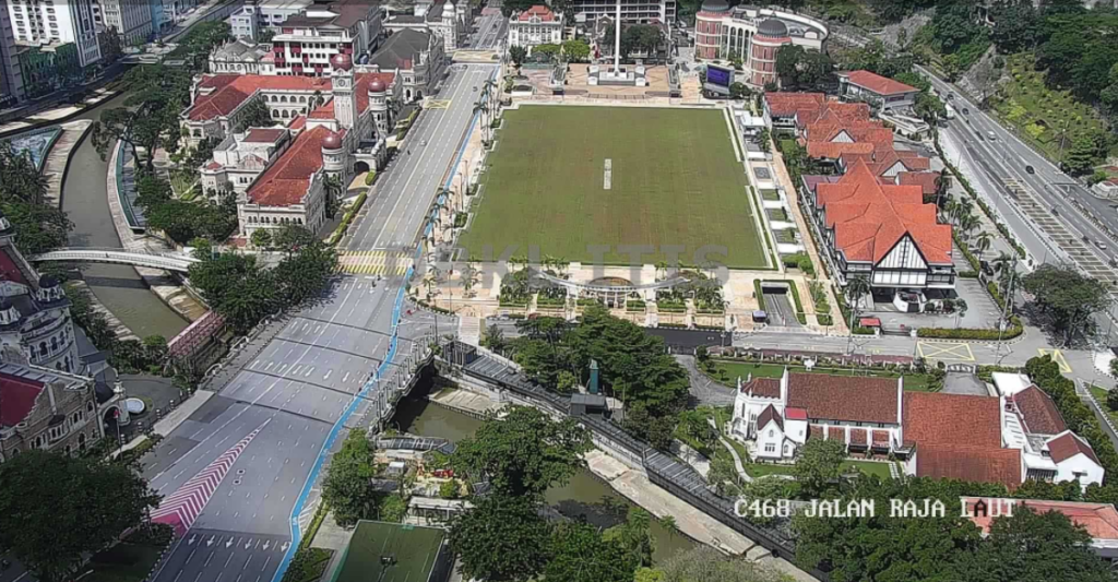 M'sia Sees 70% Drop In Traffic On First Day Of FMCO, Authorities Say ...