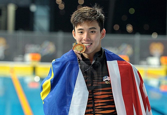 8 Welson Sim Facts To Know About The 24-Year-Old Malaysian Swimmer