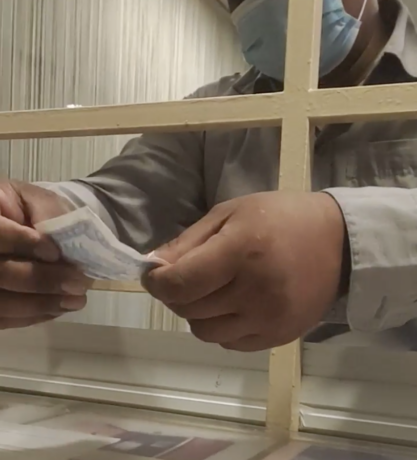 Guest Uses $10 Million In Hell Bank Notes At Hotel, Spooks Receptionist