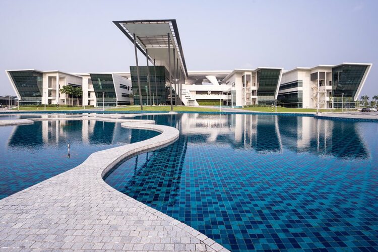 University Teknologi Sarawak Has A New Futuristic Building In Sibu