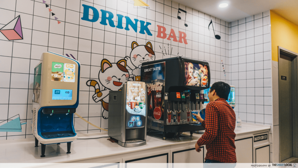 Karaoke Manekineko: Family-friendly Karaoke Chain With Free-flow Drinks