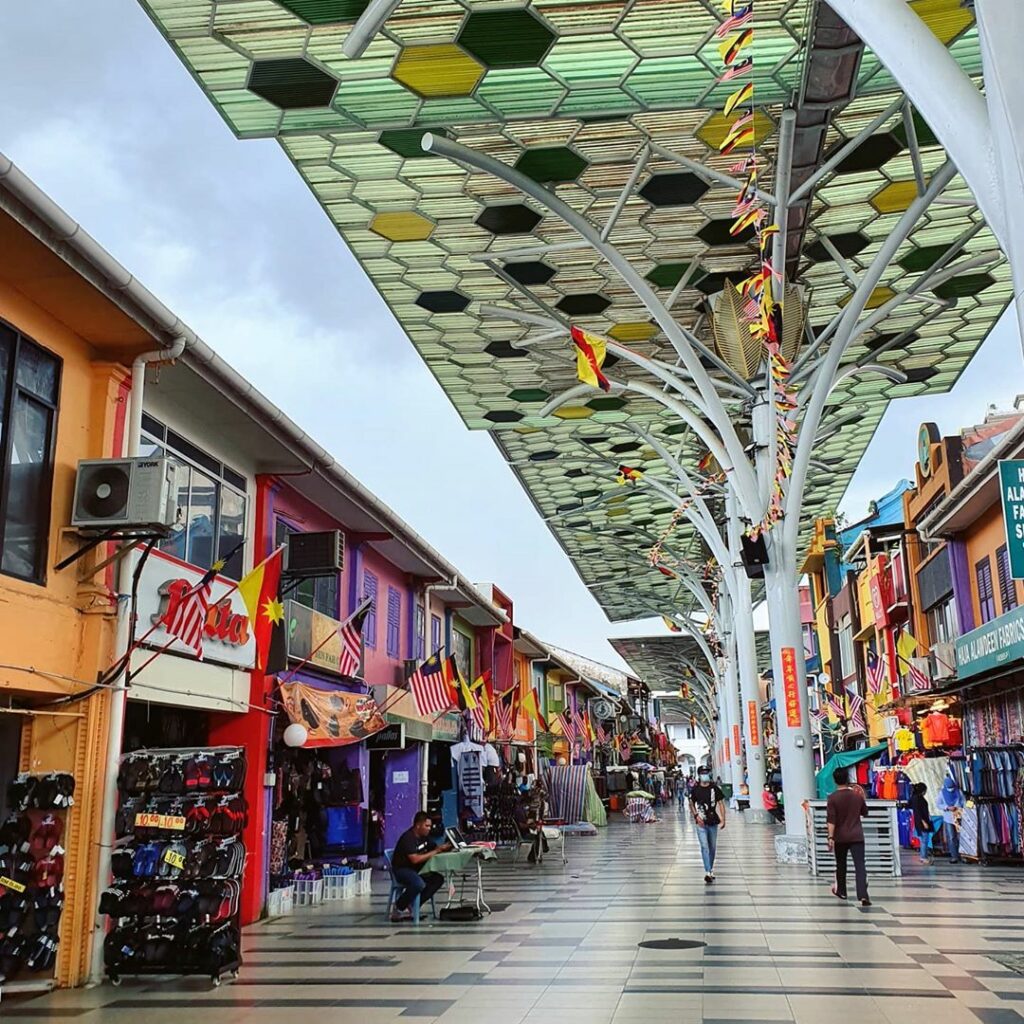 31 Things To Do In & Near Kuching Like Breathtaking Nature Hikes [2023]