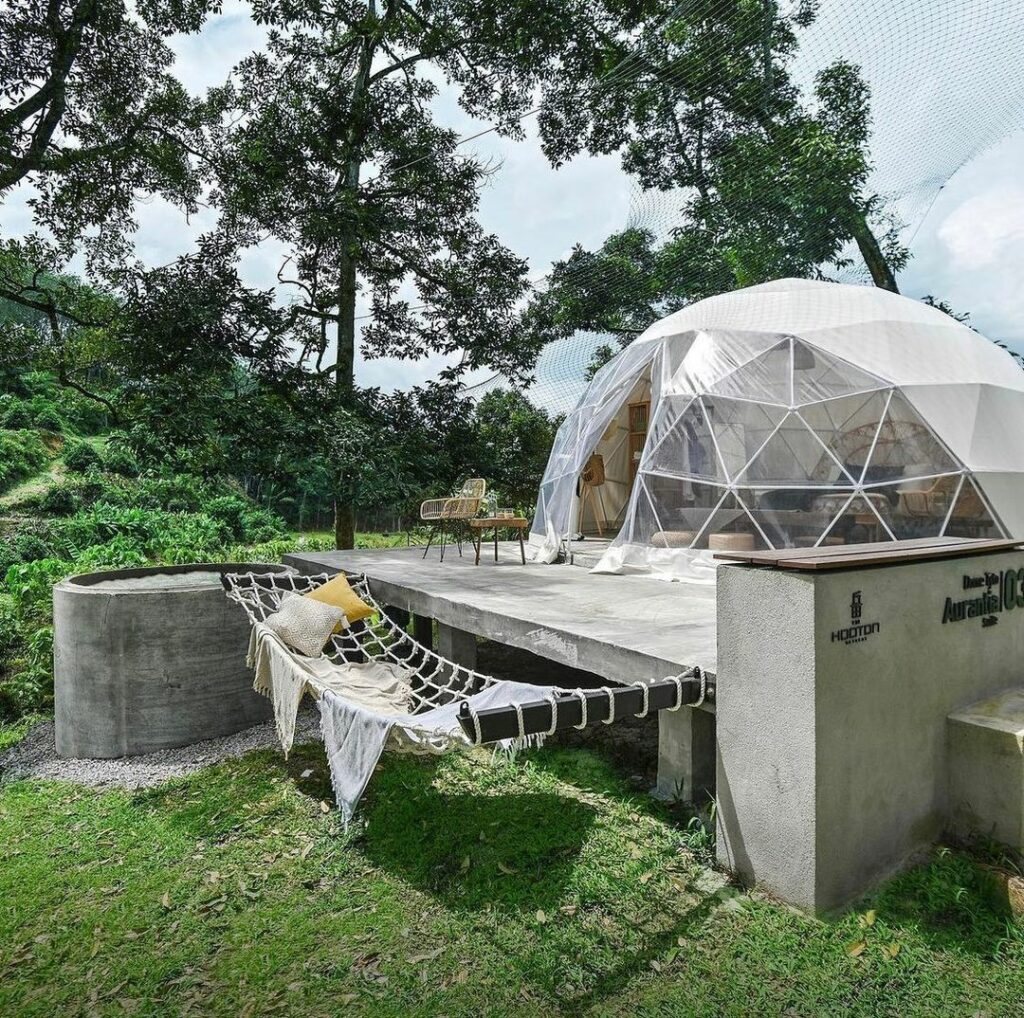 The Hooton Retreat: Go Glamping In Bubble Domes & Have A Campfire Sesh
