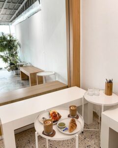 8 Cafes In Kuantan That Serve Coffee, Mains & Desserts For Brunch