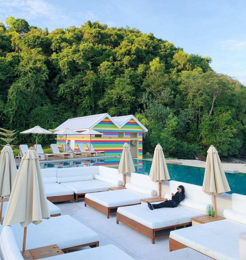 Dash Resort Langkawi Has A Swim-up Bar & Private Jacuzzis