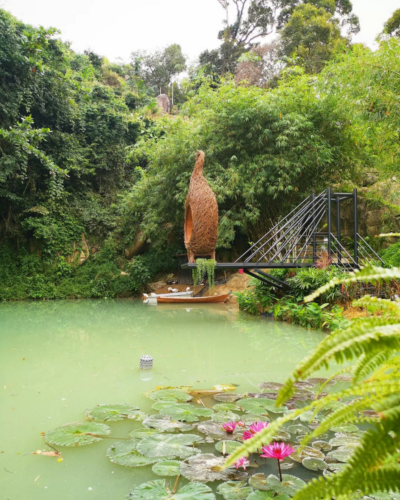 The Lake Cafe: Penang Farm Cafe Where You Can Dine By A Duck Pond