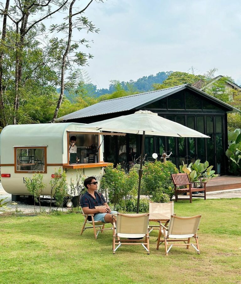 Villa Takun: Glamping Spot With A-Frame Huts & Caravan Cafe In Rawang