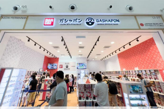 Gashapon Bandai Opens First Official Shop In M'sia With 300+ Machines