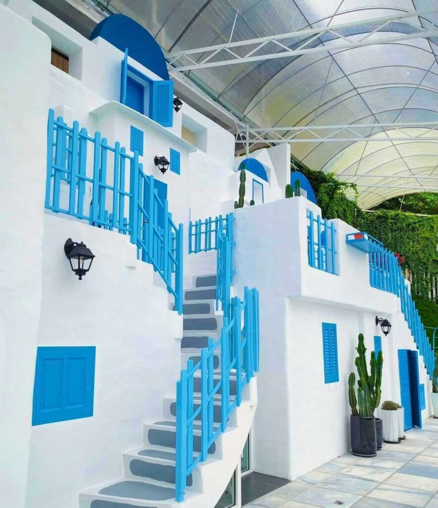 Agro Market Is A Flora Park In Cameron Highlands With A "Santorini" Zone