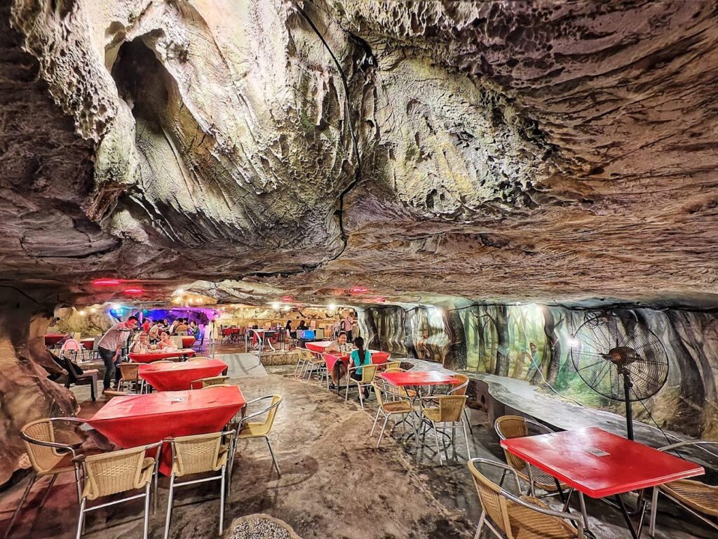 Gua Lepak: Experience Cave Dining At This Food Centre In Batu Caves