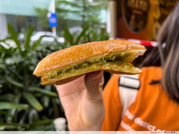 Tea Thambi In KL Sells RM1 Masala Tea From A Bicycle By The Roadside