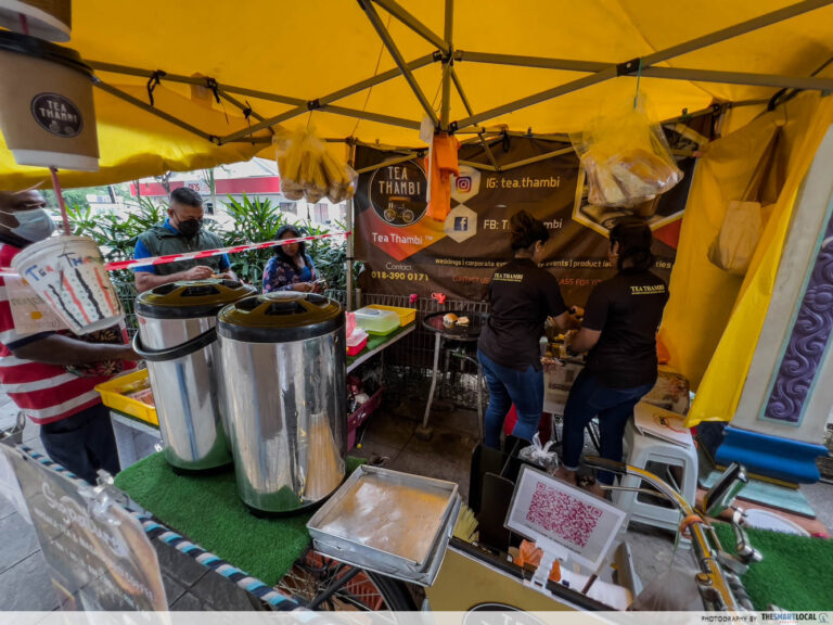 Tea Thambi In KL Sells RM1 Masala Tea From A Bicycle By The Roadside