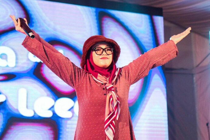 Bunga Facts: 8 Things To Know About The First Hijabi Rapper From M'sia
