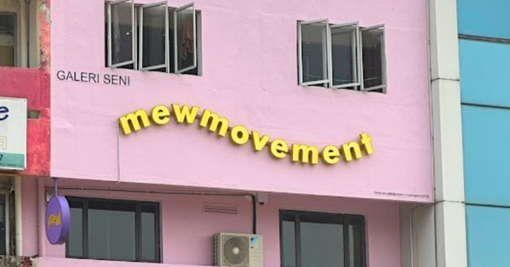 Mew Movement Is An Art Store With A Photo Booth & Y2K Vibe