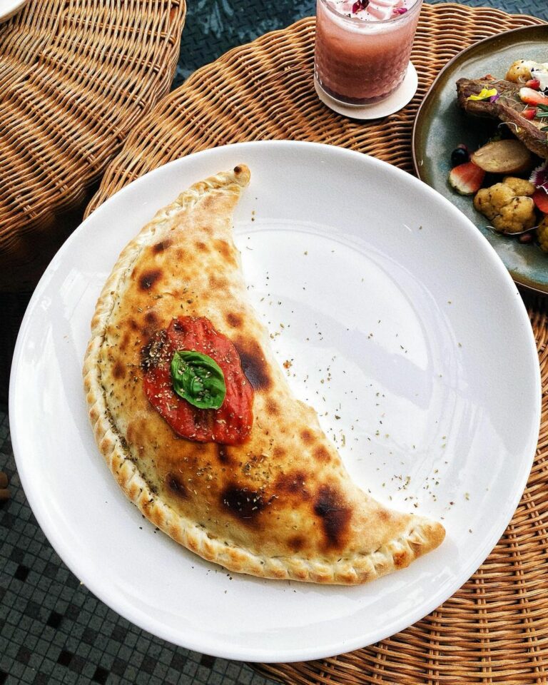 Reggae Cafe: A Penang Cafe With Tropical Vibes & Over 100 Cakes