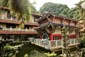 8 Sacred Cave Temples In Ipoh You Must Visit 2025
