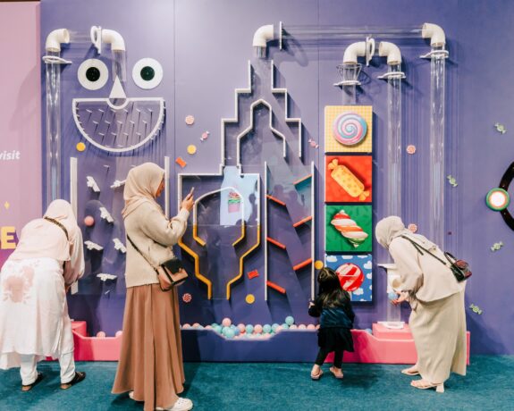 This Huge Candy Exhibition In PJ With Giant Candies Opens Till Jan 2024