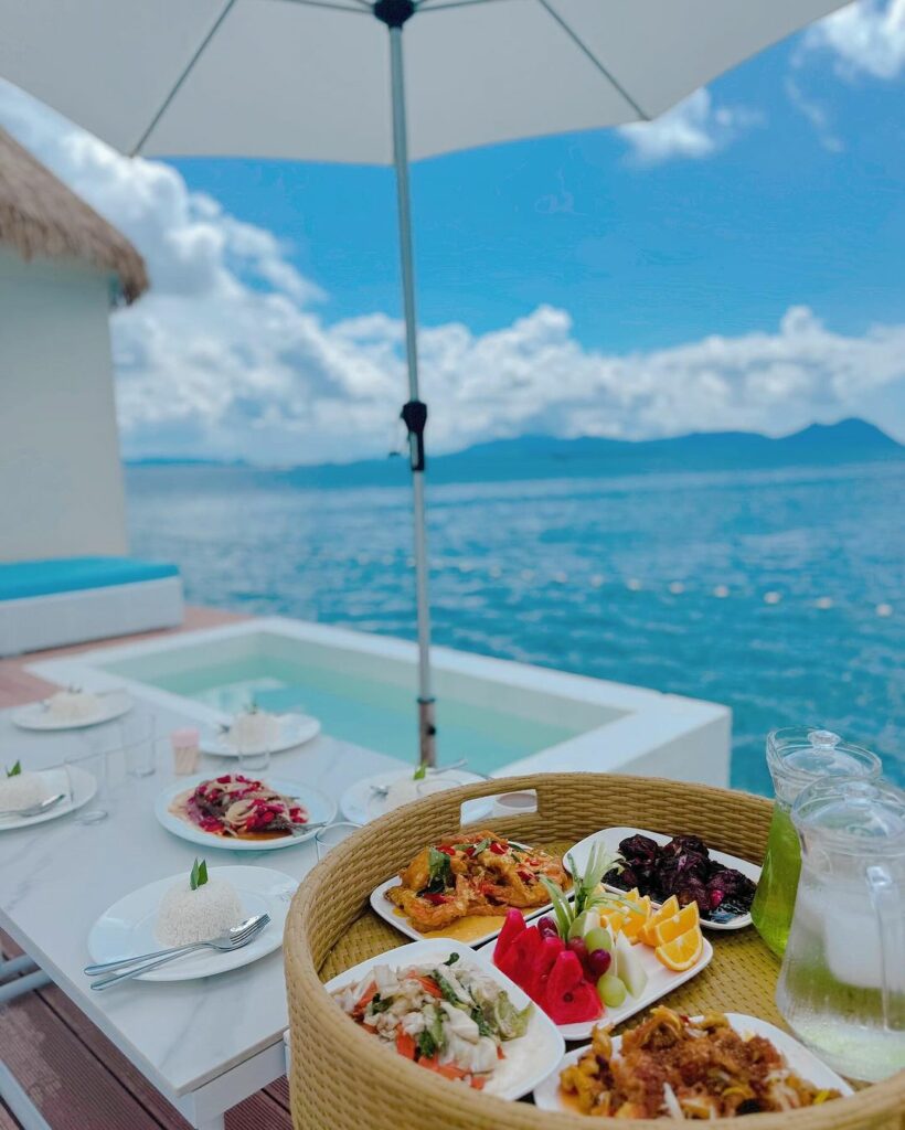 Royal Resort Semporna Is A New Floating Resort In Sabah