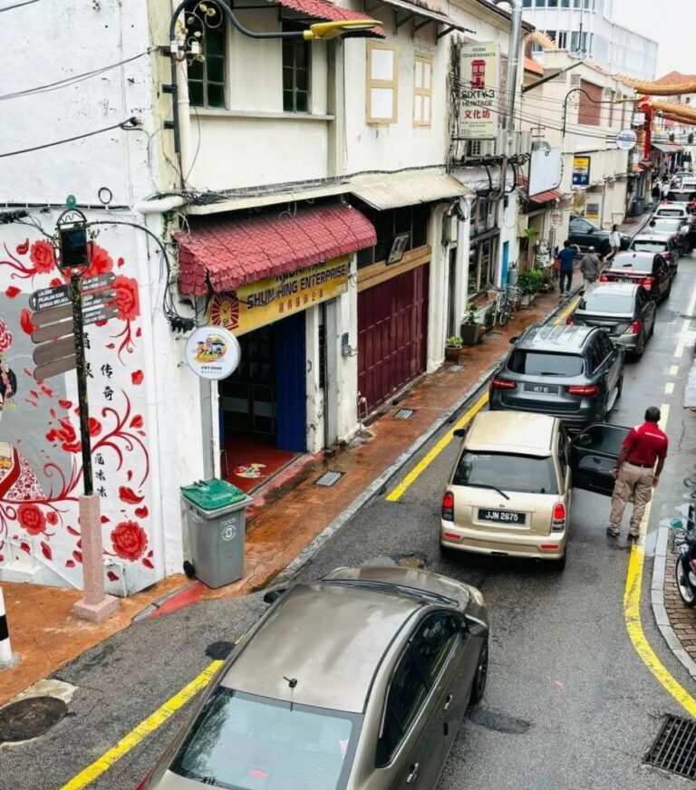 Jonker Street Guide: Enjoy Local Attractions & Dishes In Melaka