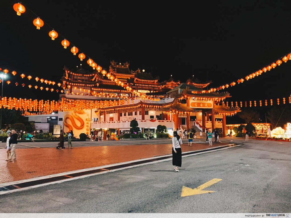 Thean Hou Temple In KL Has A Dazzling Lantern Display Till 12th Feb